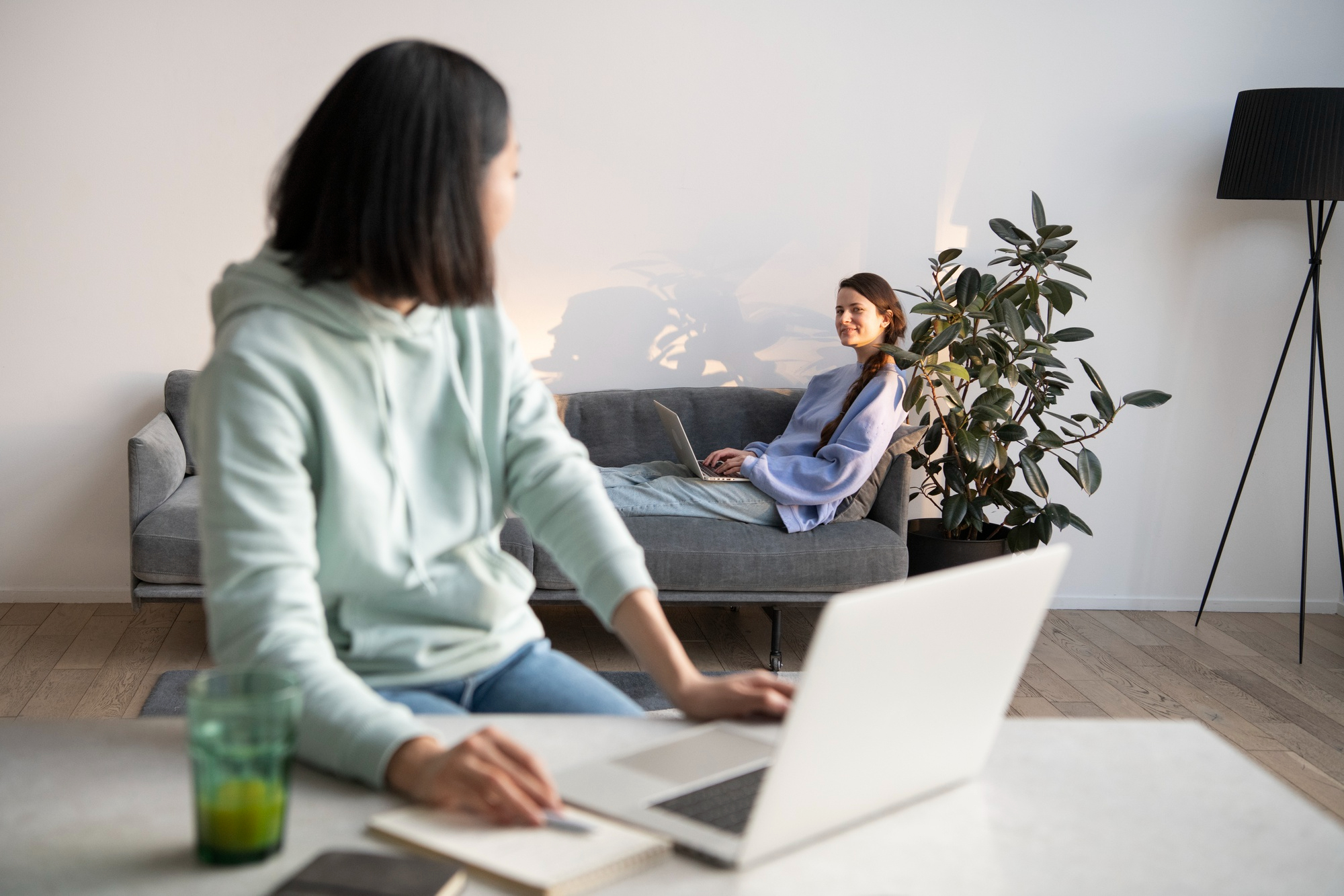 Remote Vs. Hybrid Work - Making The Right Choice? - ForbesPoint Remote Vs. Hybrid Work - Making The Right Choice? - ForbesPoint